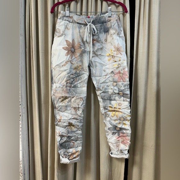 Yolly | Pants & Jumpsuits | Nwt Yolly Floral Print Jogger Pants | Poshmark